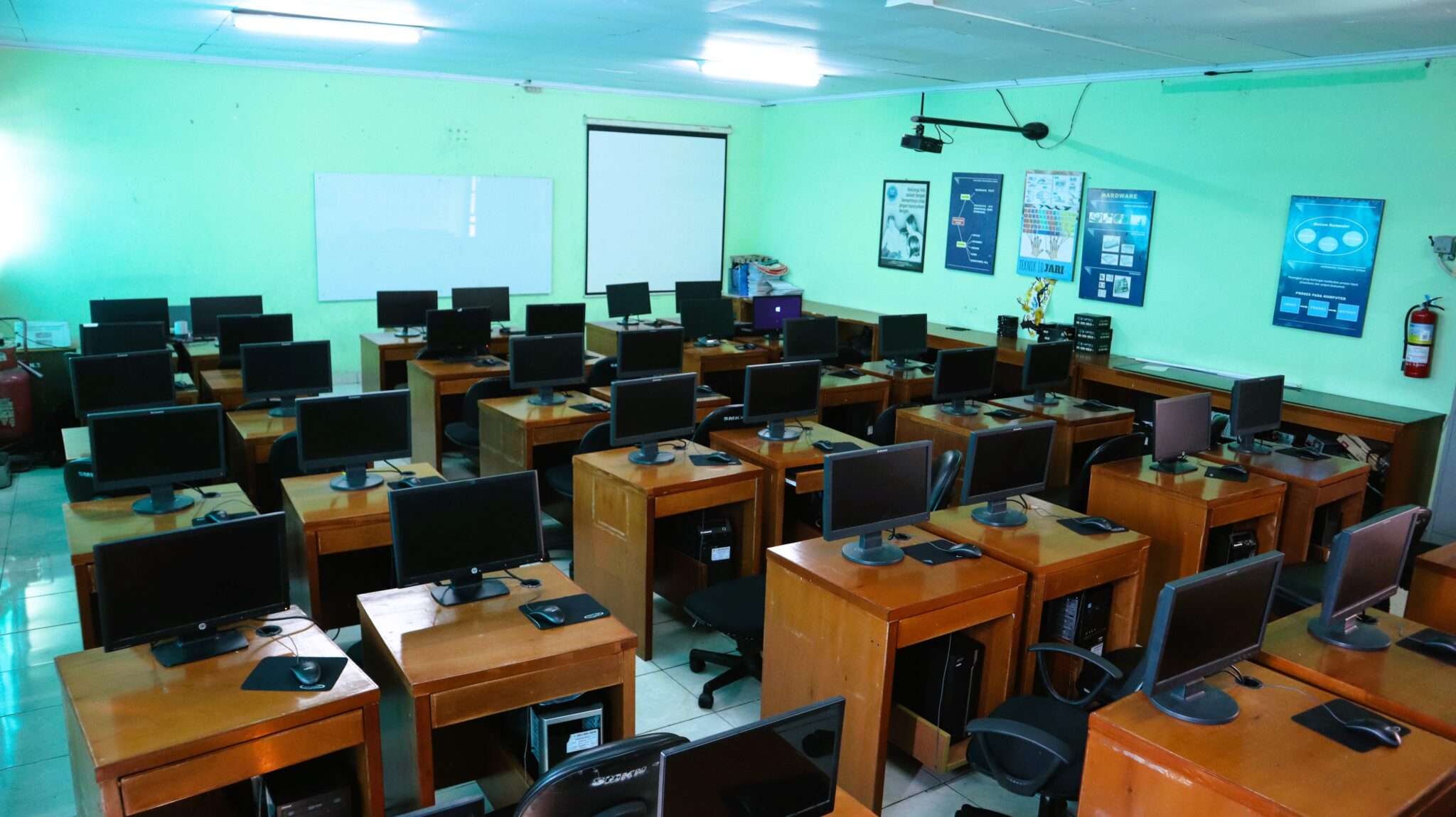 Lab TKJ – SMK Negeri 3 Jakarta